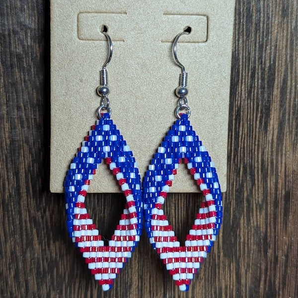 Twisted Peyote Beaded Earrings Tutorial, Folded Peyote Leaf Tutorial ...