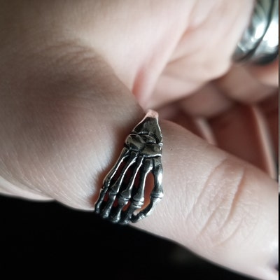 Sterling Silver Skeleton Hand Ring - Etsy