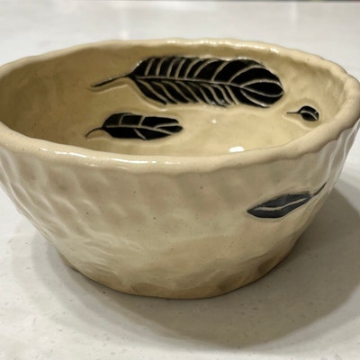 Snake Spirit Tray Black Sgraffito/shiny Glaze Off-white Clay Small ...
