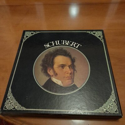 Stratton Musical Compact, Gold Tone Powder Compact With Sifter, Ladies ...