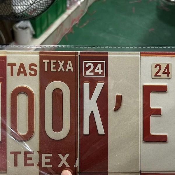 Hook ’em License Plate Sign – texas Longhorns Metal Wall Art | burnt ...