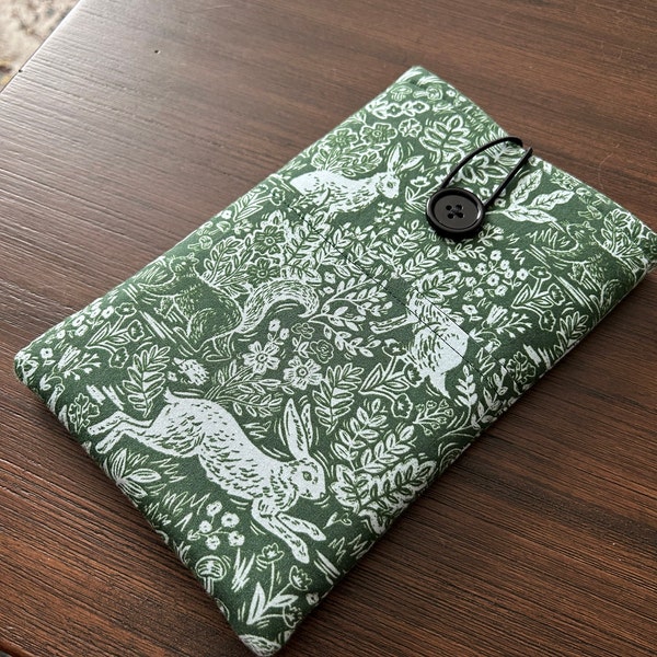 Rifle Paper Co Book Sleeve, Padded Book Sleeve, Wildwood Rabbit Green ...