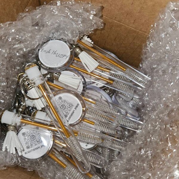Custom Lash Brush Keychain W/ Logo and QR Code Keychain - Etsy