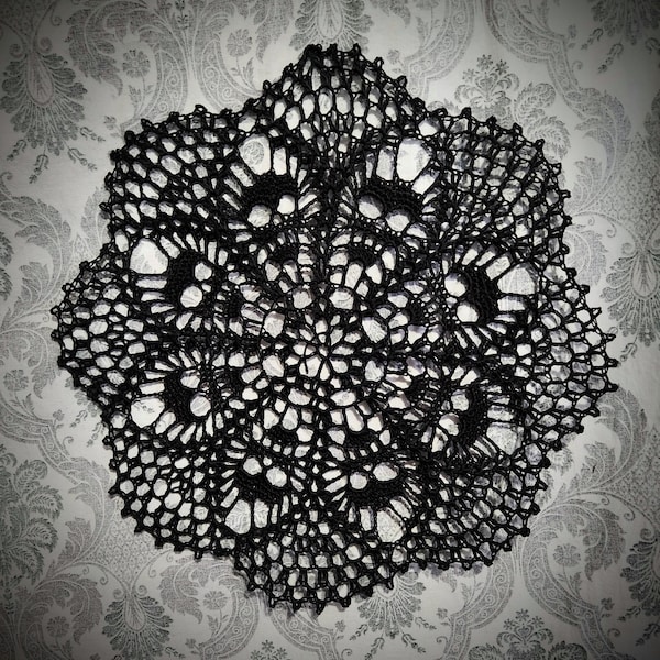 Dante's Dainty Inferno - Doily Pattern - Skull Doily Pattern - PDF ...