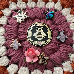 Floral Bee Pin, Pastel Rainbow Flower Wreath Honeybee Gold Hard Enamel ...