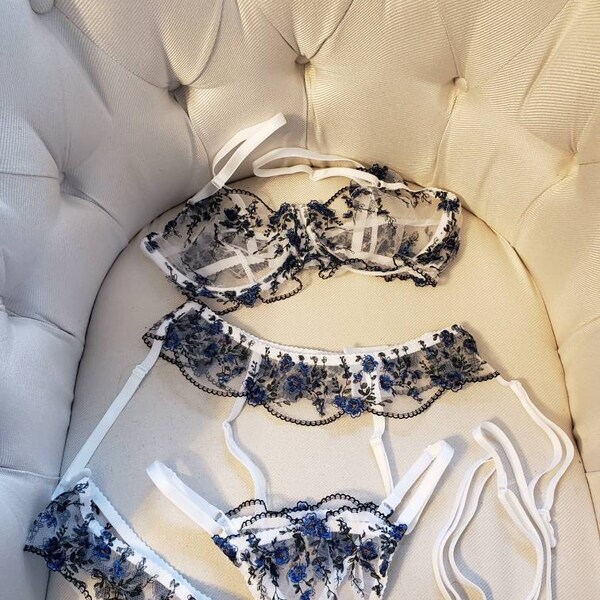 White Corset, Cupless Corset, Underbust Corset With Embroidered Flowers ...