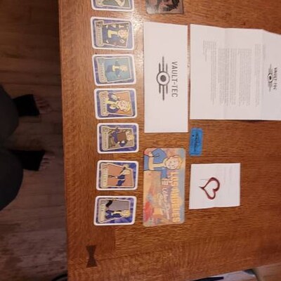 Un-official Handmade Fallout 4 Silver Shroud Calling Cards/business ...