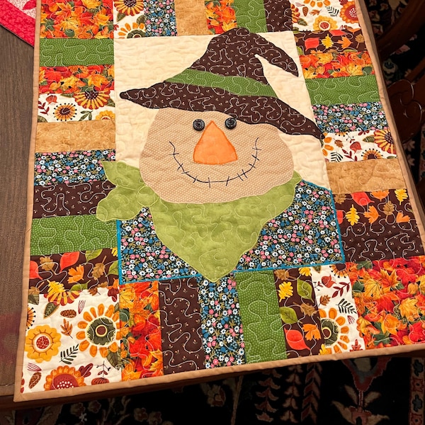 Scarecrow Mini Quilt Pattern: Scrappy Applique Wall Hanging (PDF ...