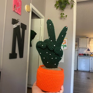 Cactus Hand CROCHET PATTERN / Amigurumi Cactus PDF English - Etsy Canada