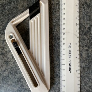 Proops Cut the Crp Poo Turd Log Stool Chopper Cutter Toilet Aid Un ...