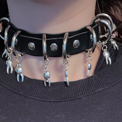 Creepy Evil Monsters 3rd Eye Red Blue Eyeballs Eye of the Heaven Choker ...