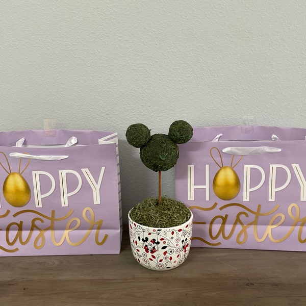 Topiary Mickey & Minnie Topiaries for Magic to Home, Wedding, Mad Tea ...