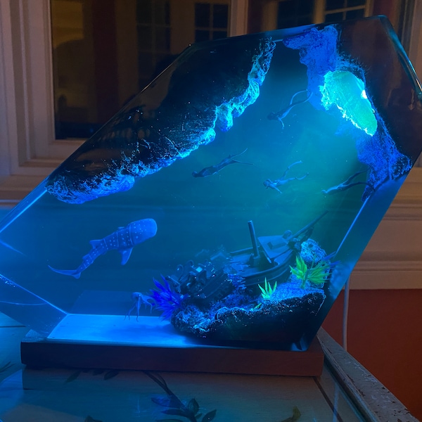 Epoxy Resin Ocean Lamp,whale Shark and Diver Night Light,resin Wood ...