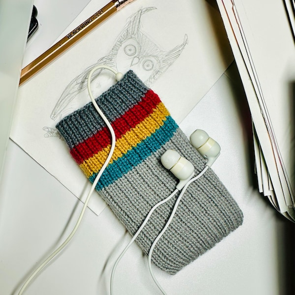 Hand Knit Apple Ipod Classic Cozy Apple Ipod Sock Apple Ipod Classic ...