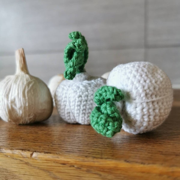 Crochet Garlic Pattern, Amigurumi Garlic Toy, Crochet Vegetables ...