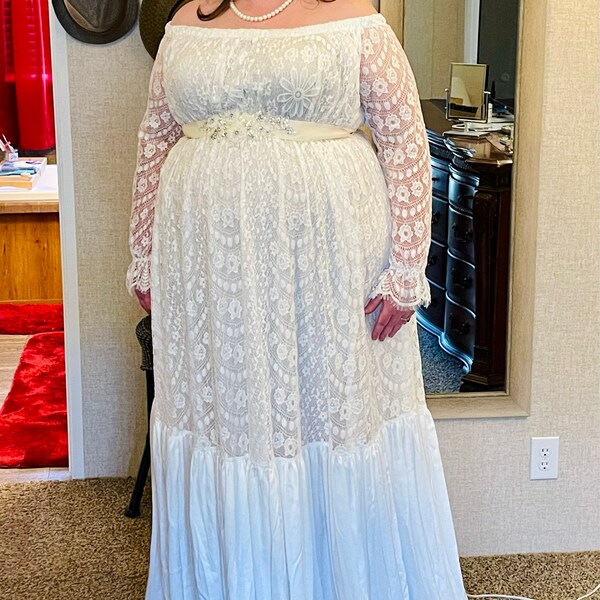 Rustic Lace Wedding Dress Plus Size Wedding Gown Long Flowy off the ...