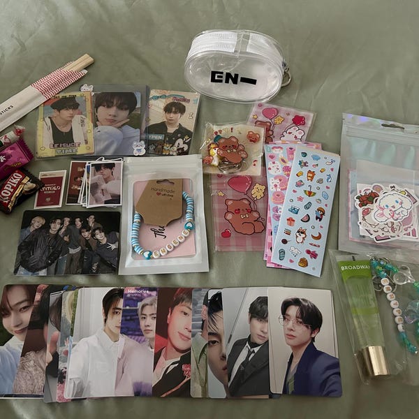 Kpop Box Gift for Kpop Fans Handmade Accesories K-pop Merch - Etsy