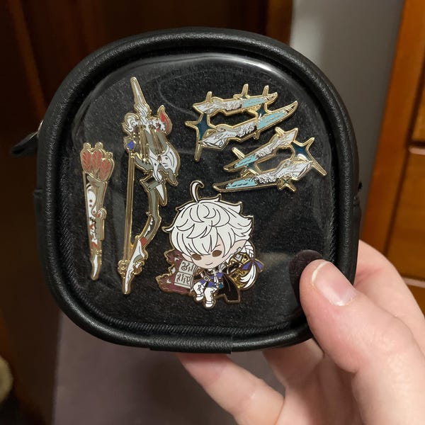 Ita Keychain Pouch With Pin Display, Ita Wallet, Mini Ita Backpack ...