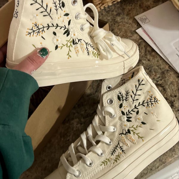 Custom Embroidered Wedding Converse, White Flowers Embroidered Sneakers ...