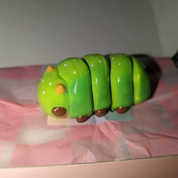 3D Printed Articulating Grub Flexi Fidget, Cute Fidget Toy, Hand ...