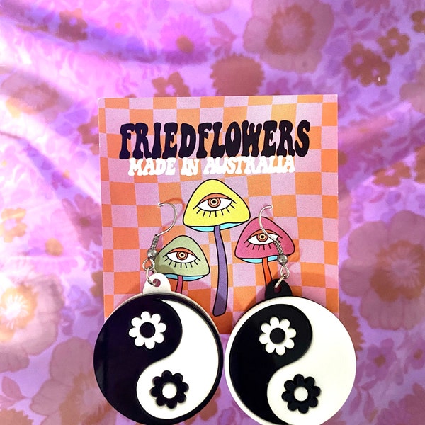 MONOCRHOME VORTEX 1960S Inspired Earrings - Etsy