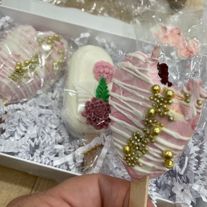 Cream and Olive green Marbled Oreos safari Themed Oh Baby | Etsy