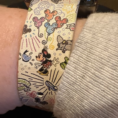 Winnie the Pooh and Friends Fitbit Versa 2 3 4 Lite Band Sense Band ...