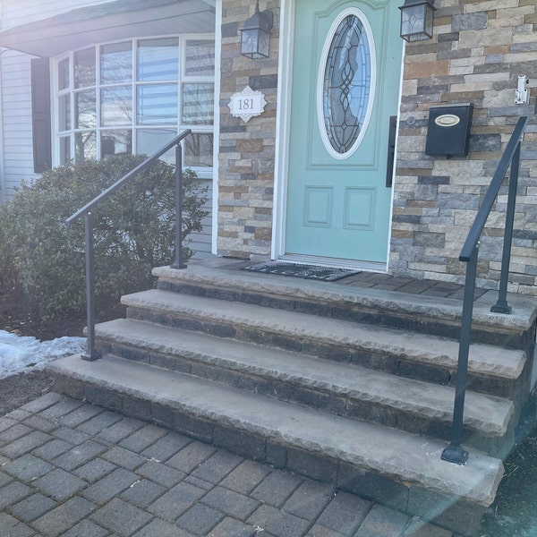 Adjustable Metal Handrail With Rustic Design - Make A Rail Grab Rail ...