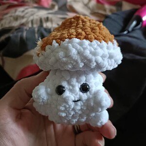 Mushy Crushy Free NO-SEW Crochet Amigurumi PDF Pattern, Small Mushroom ...