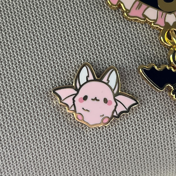 Bat 0.7" | Tiny Pals Mini Enamel Pins | Cute Animal Board Filler ...
