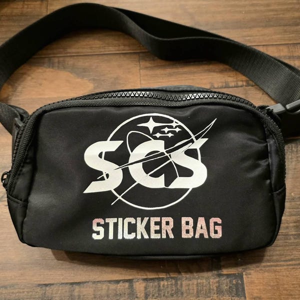 Flower Man Fanny Pack, Flower Dude Custom Fanny Packs, Flower Guy Waist ...