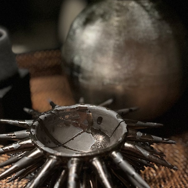 Black Bronzed Gothic Ceramic Bowls, Pottery Spike Bowls, Decorative ...