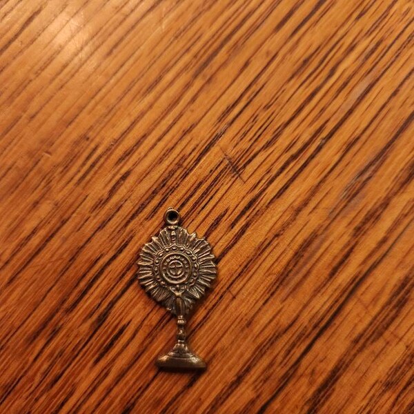 The Sacred Heart of Christ With Scroll Points Heirloom Bronze Rosary ...