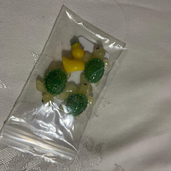 Mini Duck in Jeep, Mini Resin Ducks, Duck in Truck, Fairy Garden ...