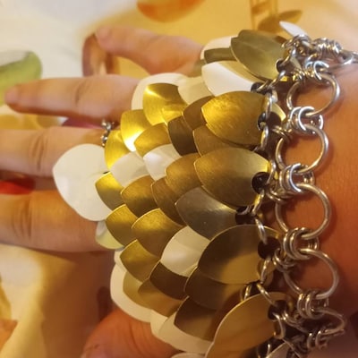 Purple Haze Dragon Scale Mail Hand Armor custom Dyed - Etsy