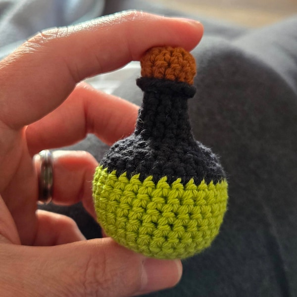 Potion Bottle Crochet PATTERN, No Sew Crochet Pattern, Amigurumi ...