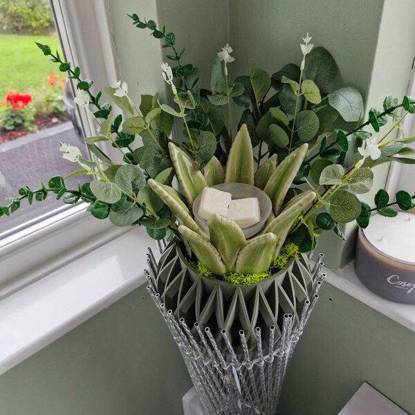 The Keri Green Plant Pot With Drainage and Stand : Unique Home Decor ...