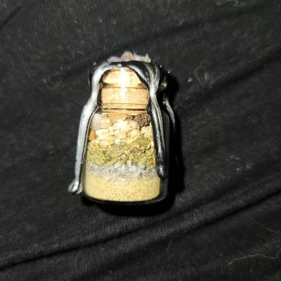 Mini Pendulum Jar - Etsy
