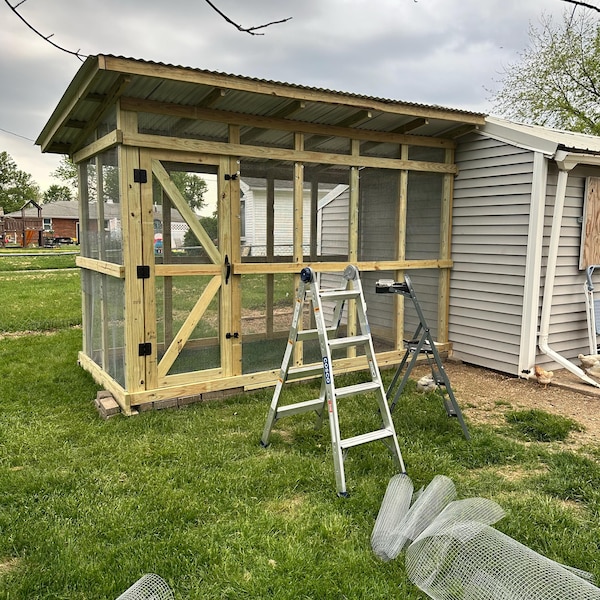 6 X 12 Chicken Coop Plans - Diy Chicken Coop With Run Plans - Built ...