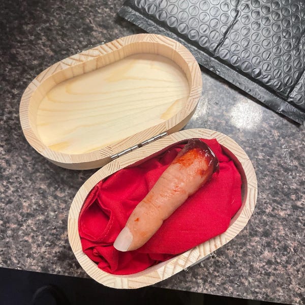 Realistic Bloody Severed Finger Prop - Halloween Decoration, Creepy ...