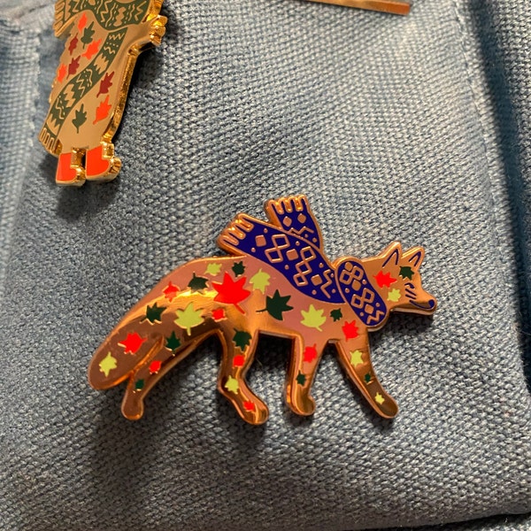 Fox in Scarf Enamel Pin / Woodland Animal Pin / Cosy Season Autumn Fall ...