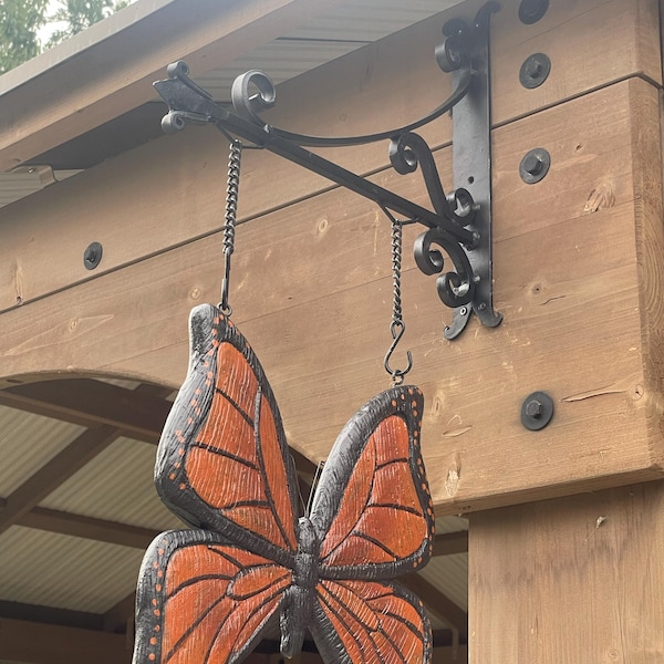 Old English Style - 14" Pub Sign Bracket With Chains - Etsy