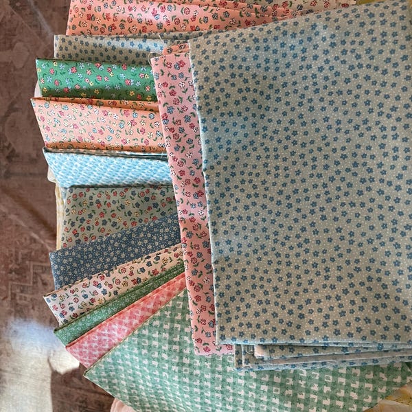 Teapot Garden Red Floral Arrangements Quilt Panel - Etsy