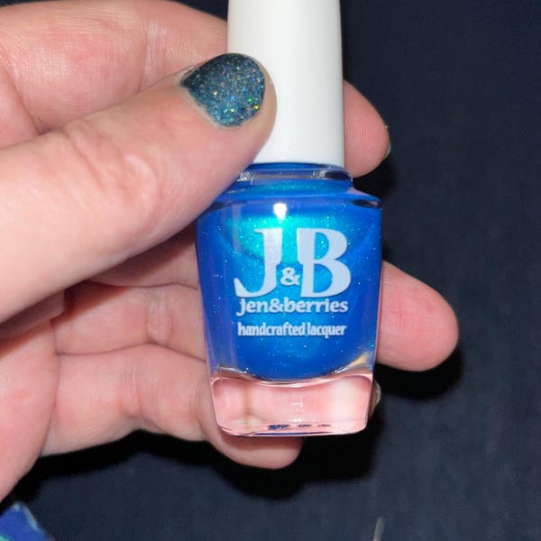 Queen B Borg Queen Jen & Berries Star Trek Villains Nail Polish Black ...