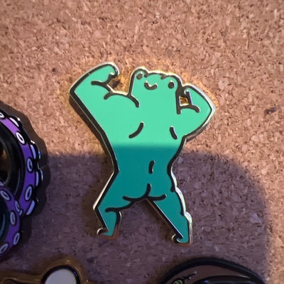 Leg Day Larry Buff Muscle Frog Hard Enamel Pin - Etsy
