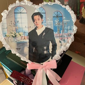 Itzy bet on Me Photo KPOP Picket / Fan With - Etsy