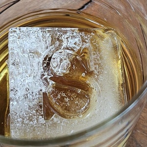 Texas State and Star Whiskey Ice Cube Tray Texas Silicone Cocktail Ice ...