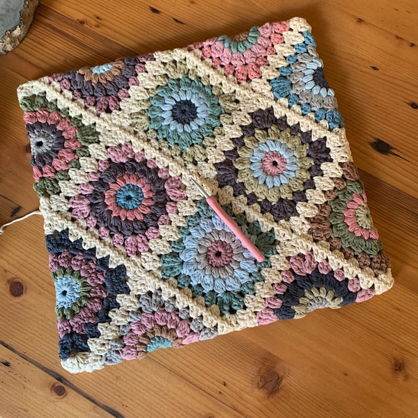 PATTERN | Astrid Granny Cowl Pattern | Crochet Granny Square Neck ...