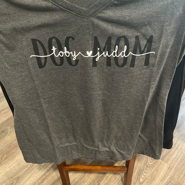 Dog Mom Shirt With Script Font Pet Names - Hearts and Personalized Pet ...