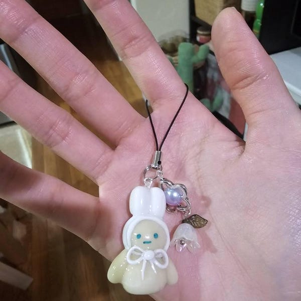 Cute Green Guy With Headphones Charm | Phone Charm | Keychain | Cute ...